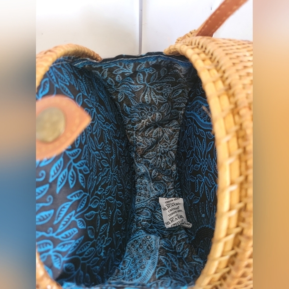 Bags | Nwot Ladies Small Round Circle Rattan Straw Shoulder Purse ...